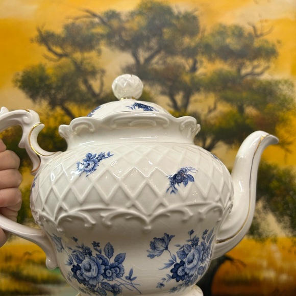 Art | Vintage Fancy Crown Dorset Staffordshire England Ceramics Blue ...